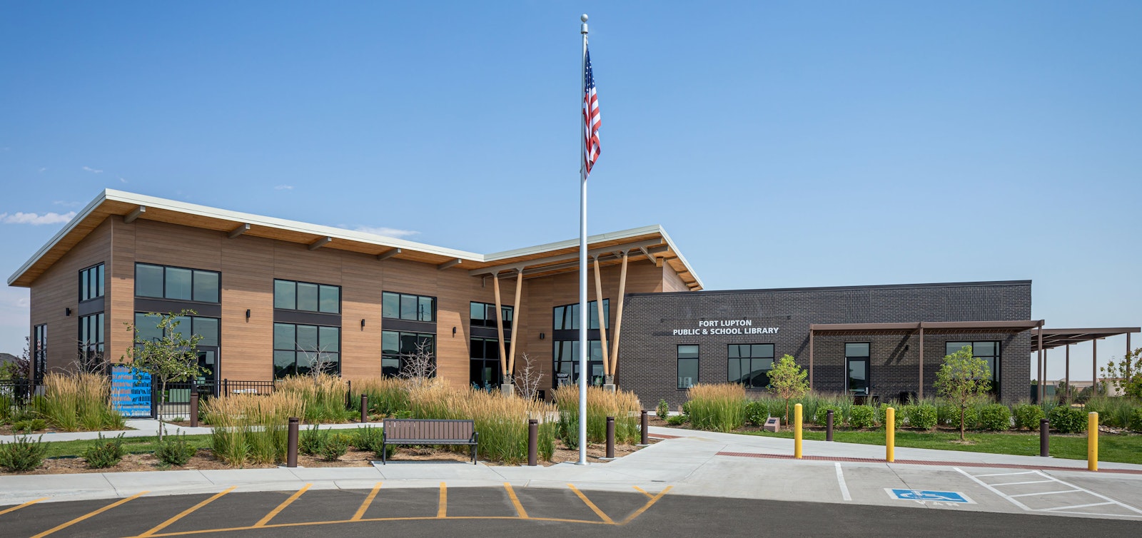 outdoor library school